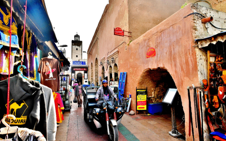 10 Vibrant Night Markets in India - India After Dark in 2025
